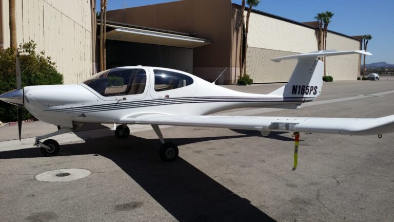 Aircraft Rental Fleet - Desert Flying Club