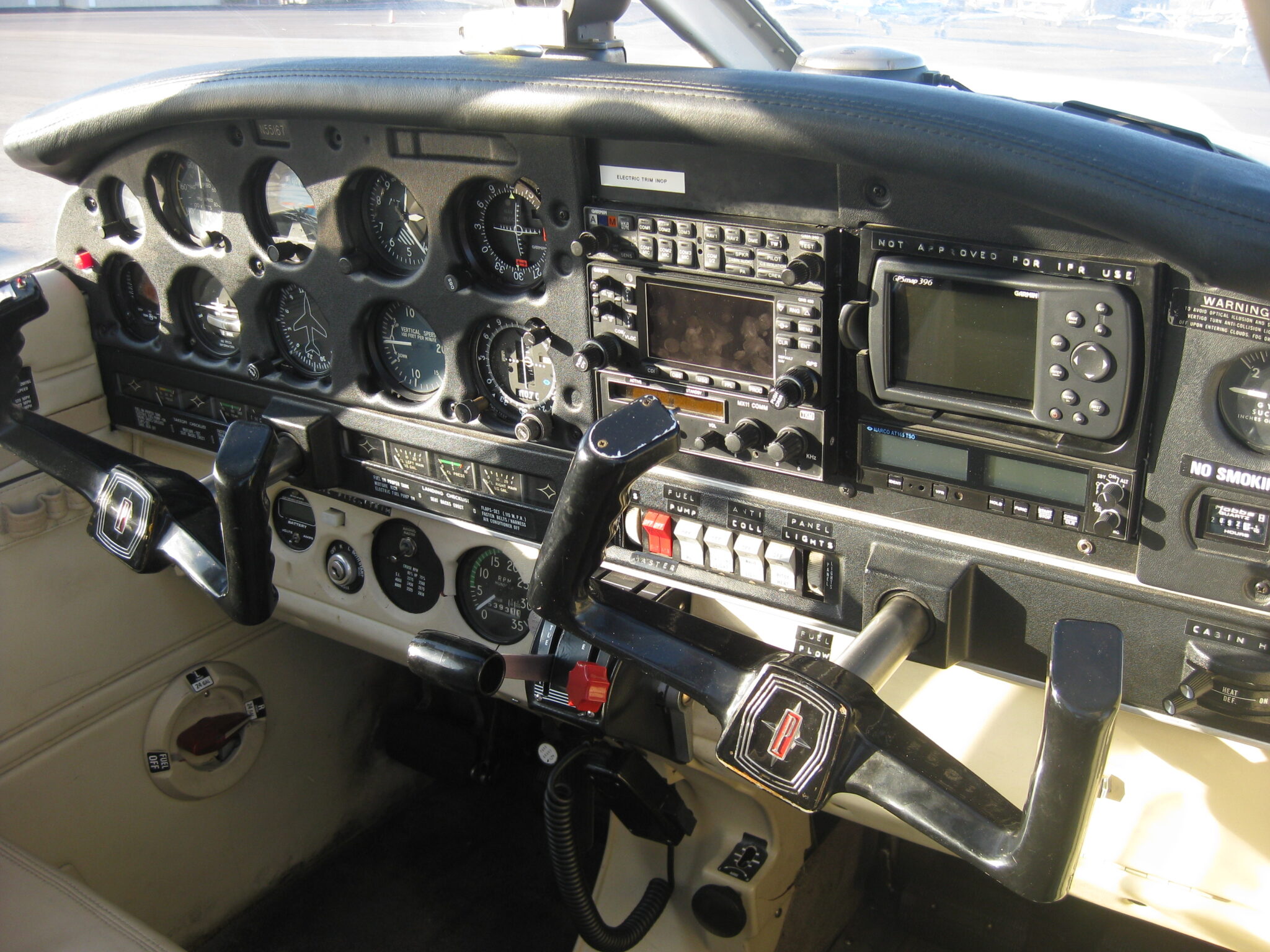 Aircraft Rental Fleet - Desert Flying Club